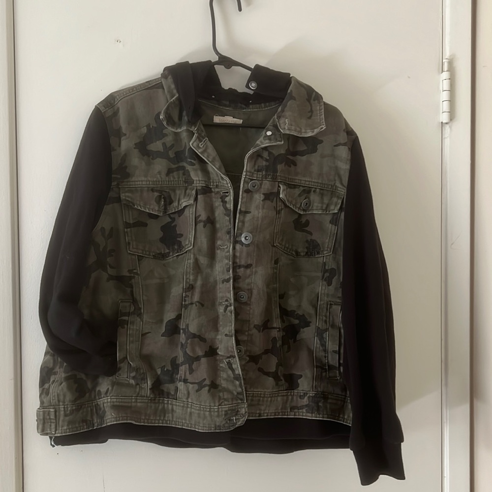 Heavy Duty Camo Jacket With Detachable Hood - Gem